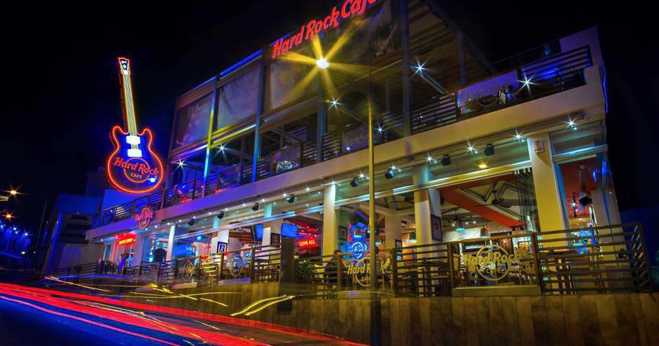 Δείτε πώς κατασκευάστηκε η κιθάρα του Hard Rock στην Αγία Νάπα | Check ...