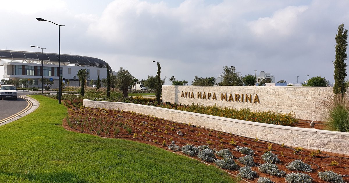 Νέες αφίξεις στη Μαρίνα Αγίας Νάπας: Riva Beachouse, Coffee Berry και ...