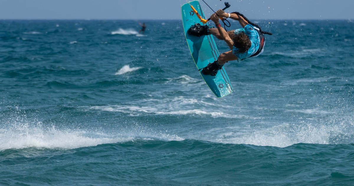 Το Kite surf επιστρέφει (ξανά) στις θάλασσες της Λάρνακας | Check In Cyprus