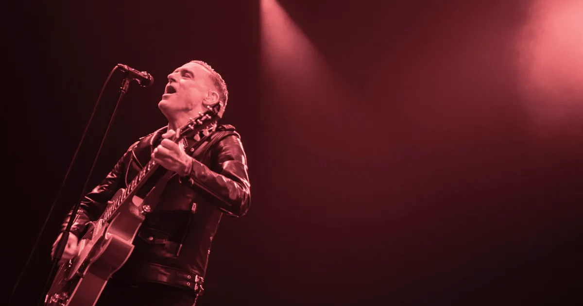 Μάθε πότε ξεκινά η προπώληση εισιτηρίων της συναυλίας του Bryan Adams ...