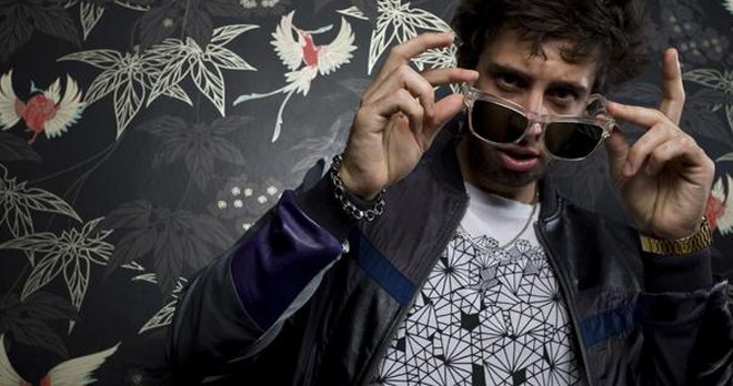 Example & DJ Wire | Check In Cyprus