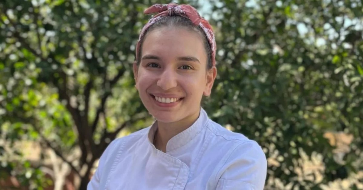 Η 24χρονη Ελένη μιλά στο Check Ιn για τα γλυκά υπερπαραγωγή που φτιάχνει στο χωριό | Check In Cyprus