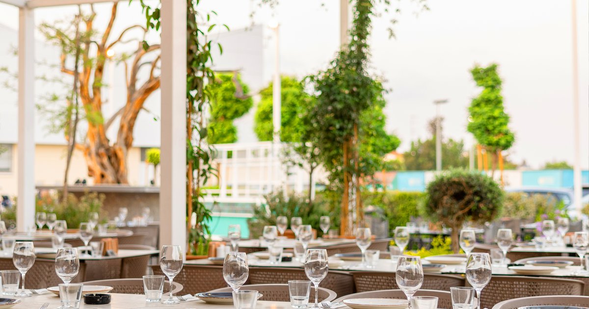 Κόβουμε την “μούττη” της Σαρακοστής στην Παλαιά Ελιά! | Check In Cyprus