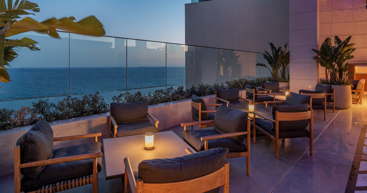 Χαλαρώστε με κομψότητα στο The Rooftop Bar του AMARA | Check In Cyprus