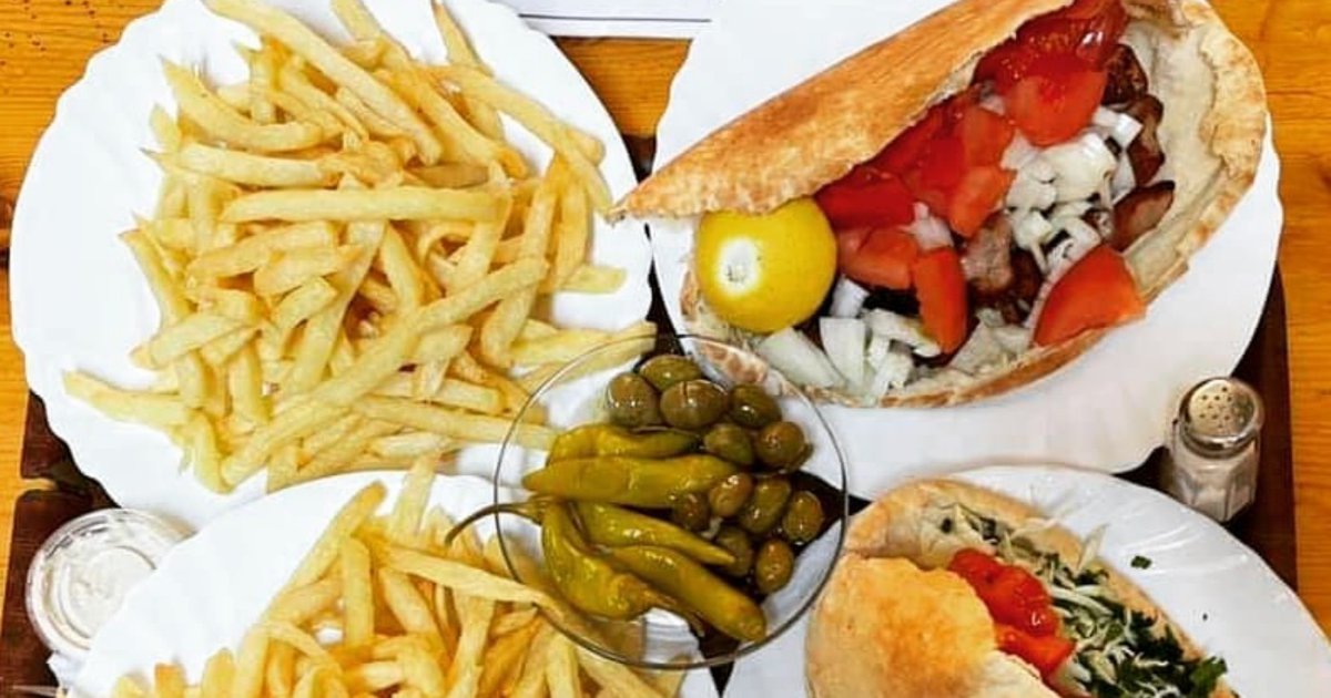 Στην παλιά Λευκωσία για σουβλάκι και φρέσκες τηγανιτές πατάτες, όπως τα ...