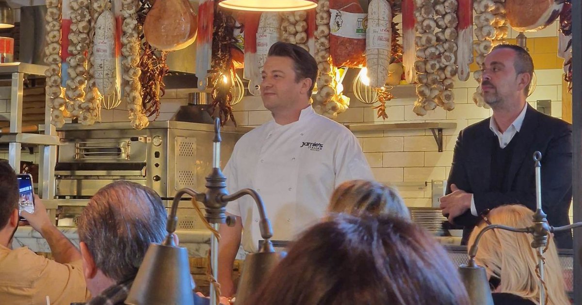 Λίγες ώρες με τον Jamie Oliver στη Λευκωσία | Check In Cyprus