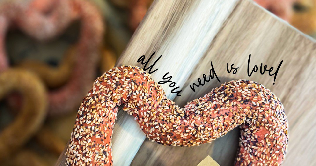 Το Wood N’ Fire Artisan Bakery πρωτοτυπεί με ένα διαφορετικό κουλούρι ...
