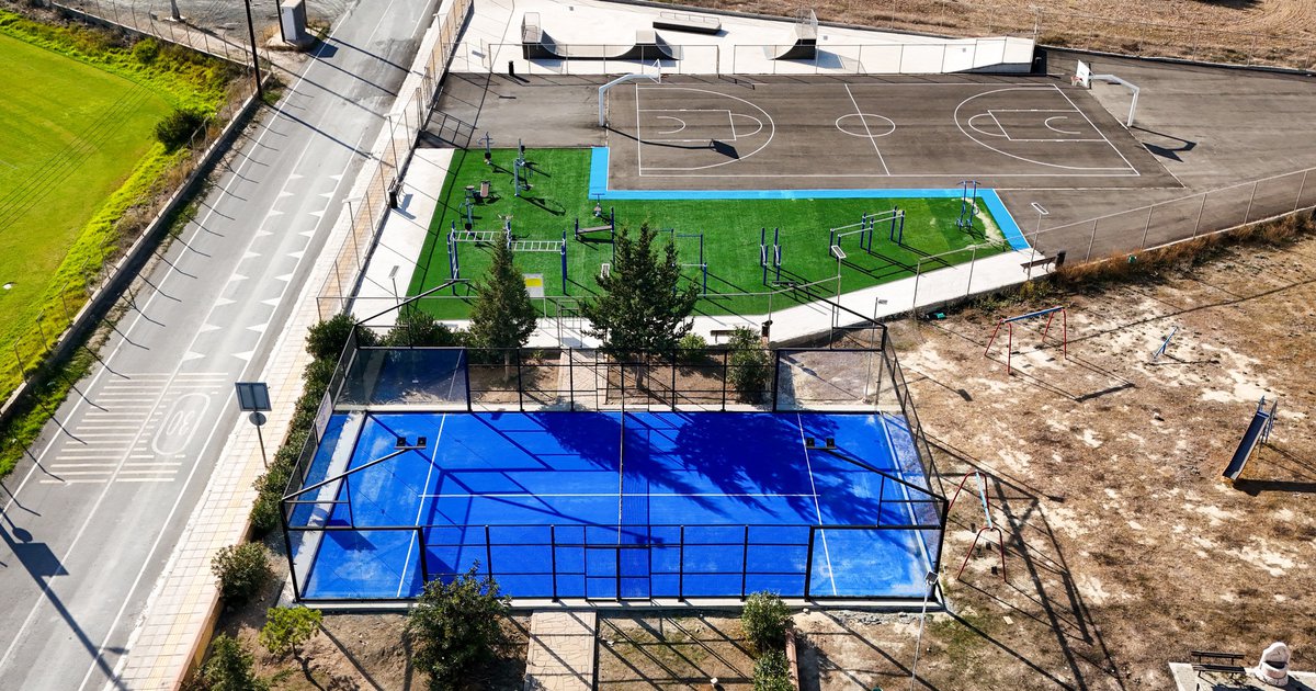 Αυτό είναι το νέο γήπεδο Padel στο χωριό! | Check In Cyprus