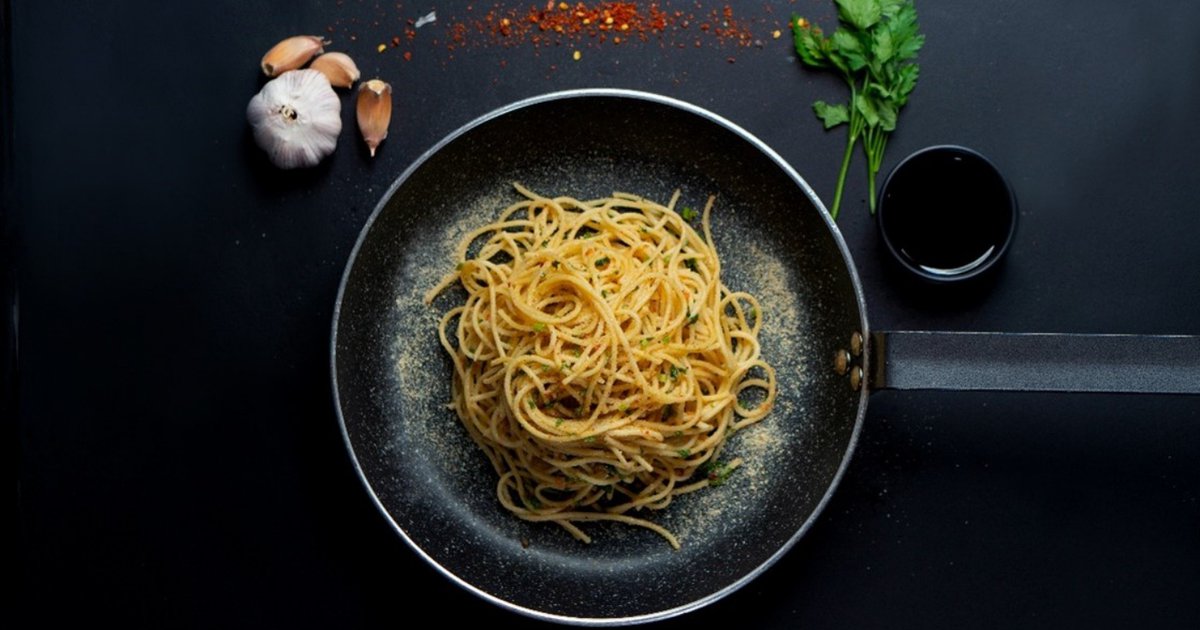 Τα μακαρόνια γιορτάζουν και το Pasta Strada γιορτάζει μαζί τους ...