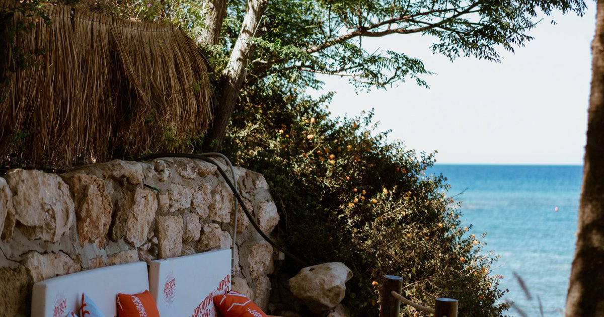 Ένα από τα πιο δημοφιλή summer spots του νησιού ανακοίνωσε την επιστροφή του | Check In Cyprus