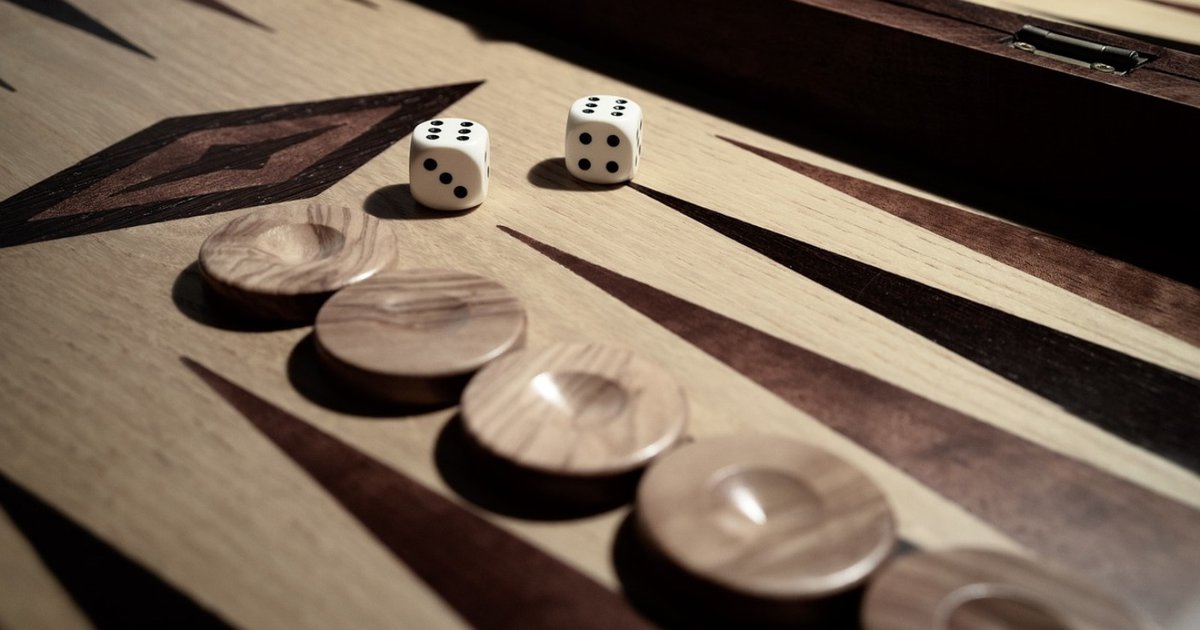 Αν είσαι μάστρος στο τάβλι, σ' αυτό τον διαγωνισμό πρέπει να πας ...